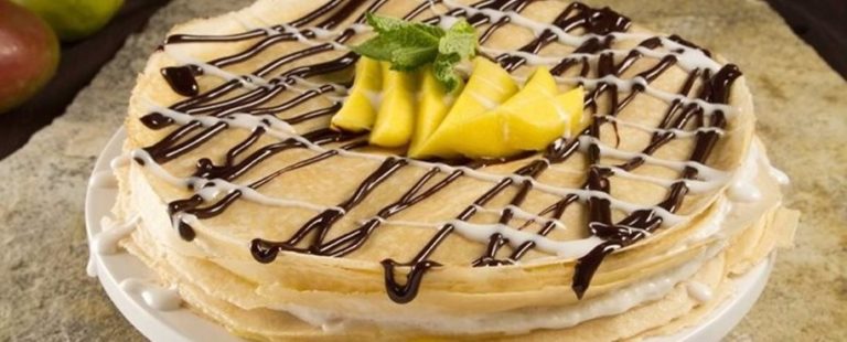 Mango Yule Log Gingerbread Cake - Mango.org