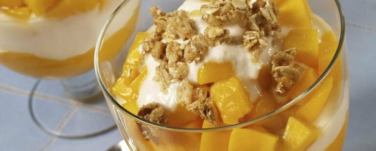 Mango Yogurt Parfaits - Mango.org