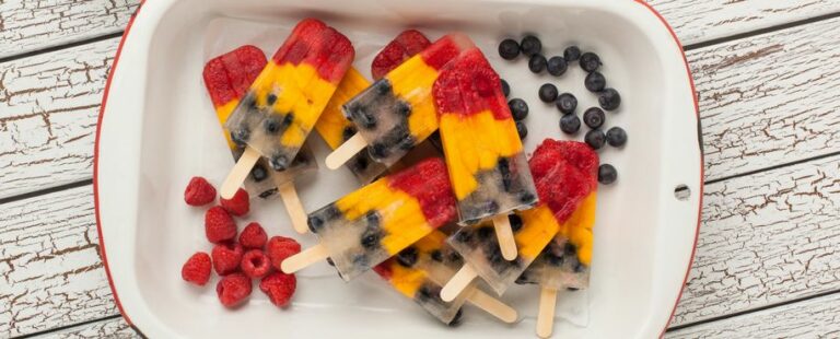 Mango Berry Salad - Mango.org