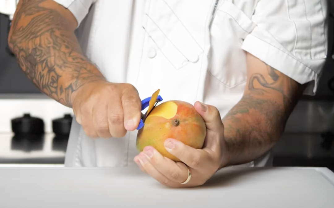 How to Cut a Mango - Mango.org
